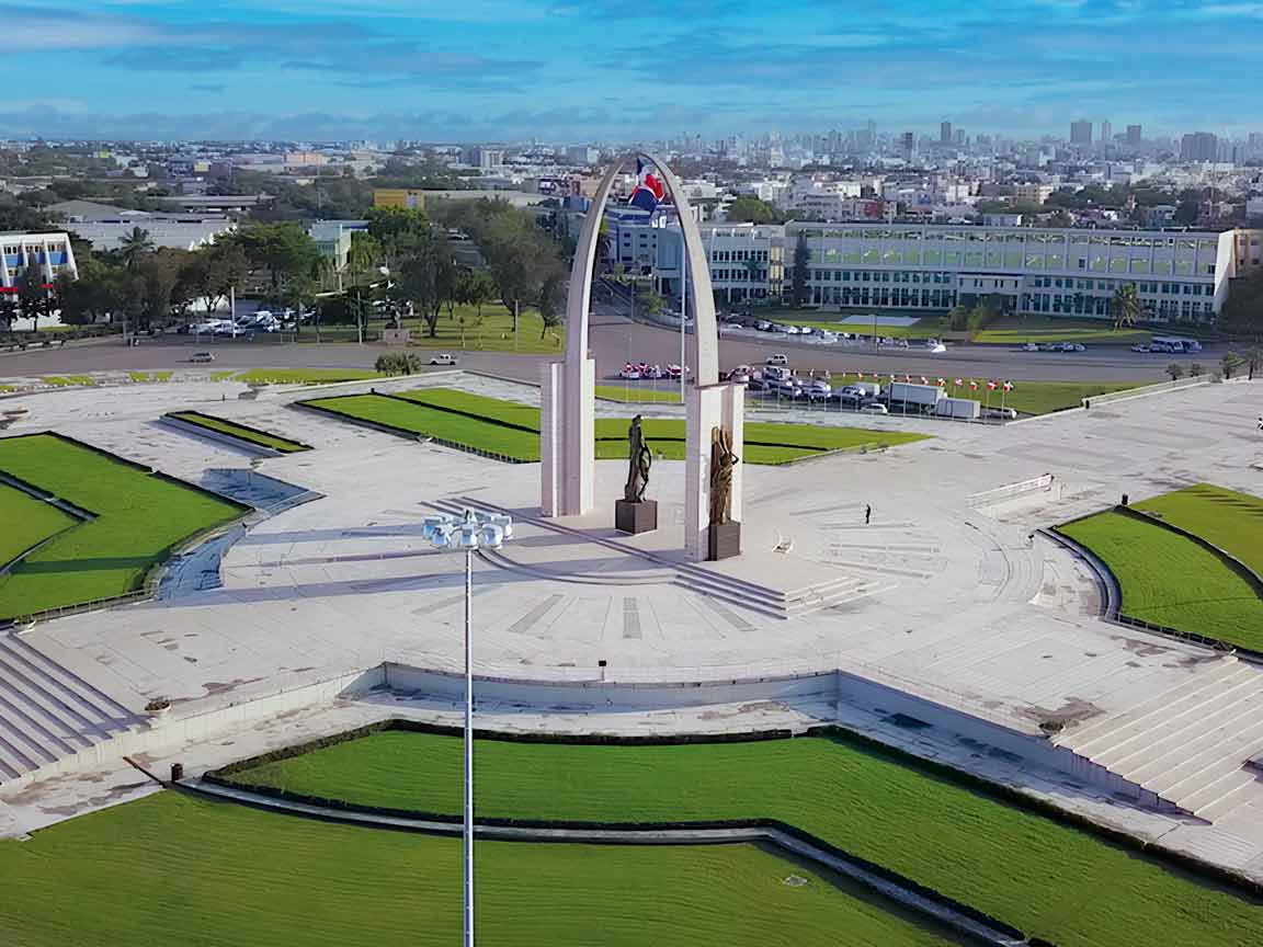 LA PLAZA DE LA BANDERA | REPRESENTACIÓN DE LA HISTORIA Y LA IDENTIDAD ...